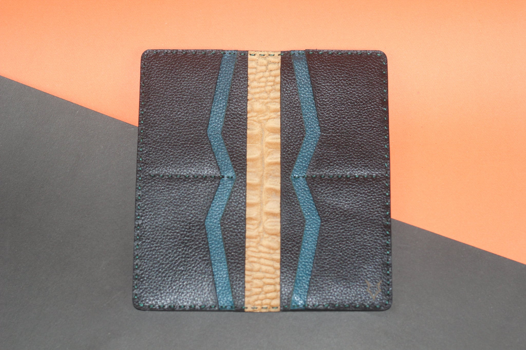 Unisex Dark Green Leather Wallet | Exotic Bifold Long Wallet